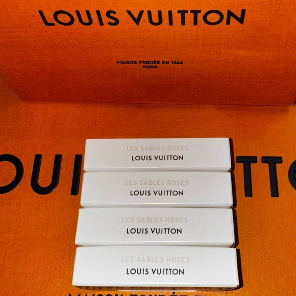 Louis Vuitton | Grooming | Louis Vuitton Les Sables Roses Sample Set Of ...